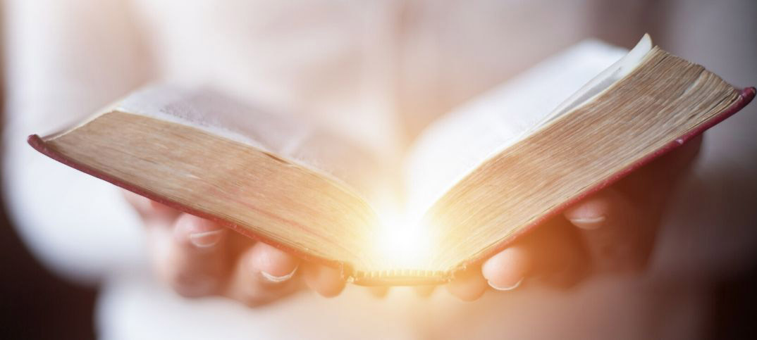 20 Powerful Prayers for a Lost Friend to Find God – ConnectUS